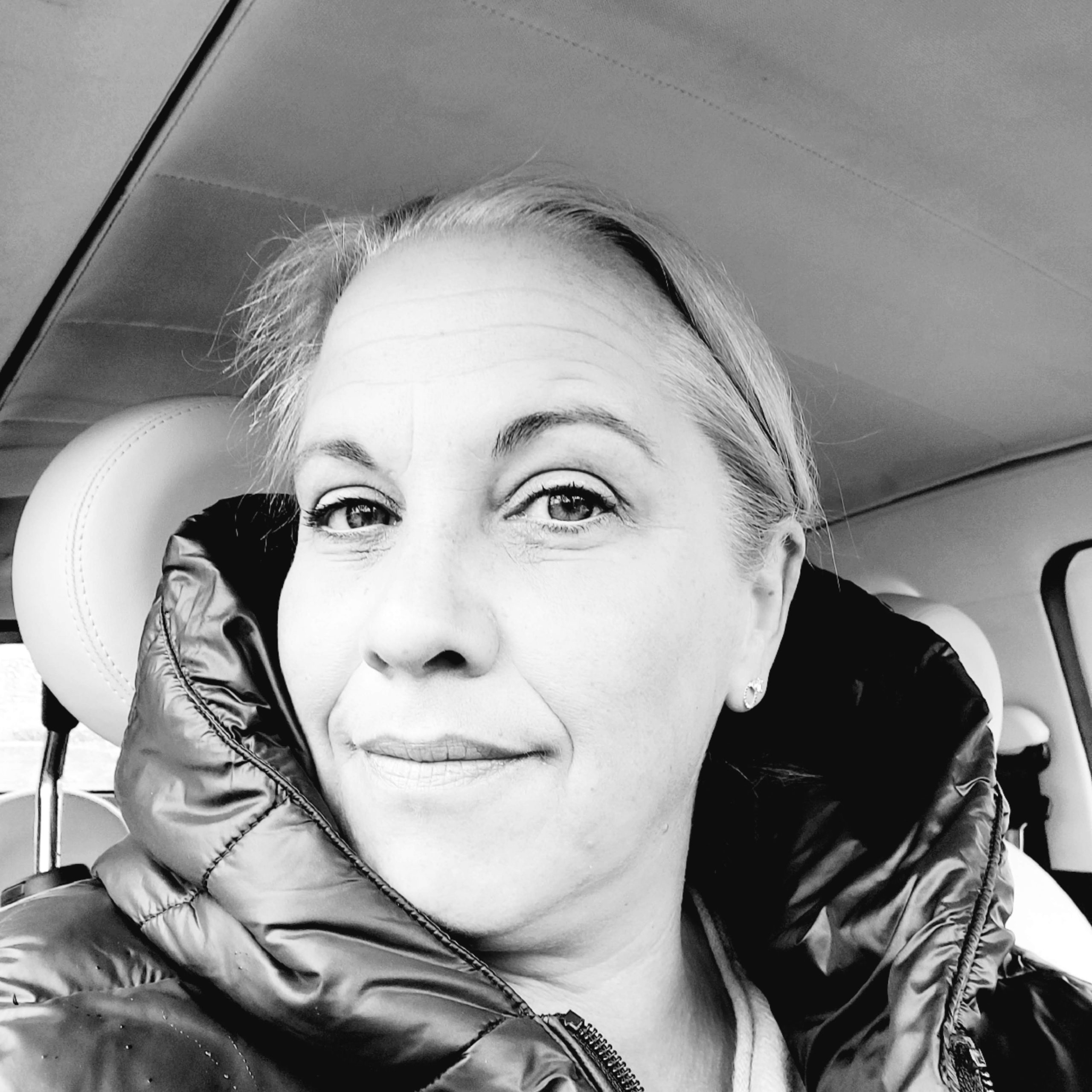 Claudia Ebel's Instagram, Twitter & Facebook on IDCrawl